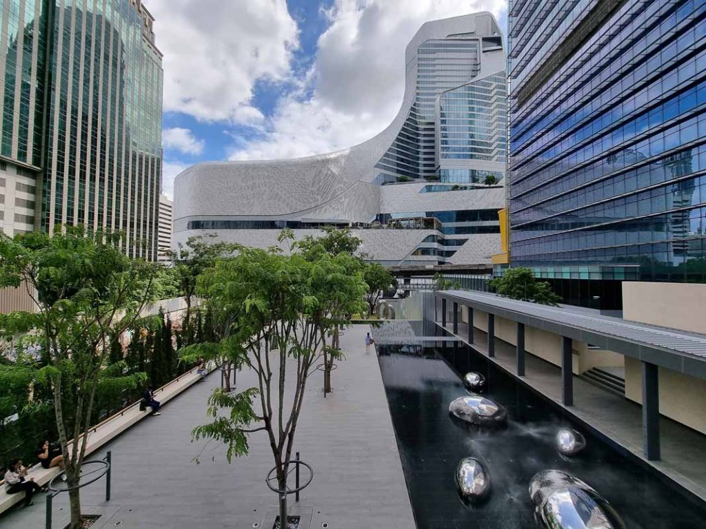 พาทัวร์ OCC (One City Centre) อาคารสำนักงานเกรดเอพลัสระดับลักชัวรี่แห่ง ...