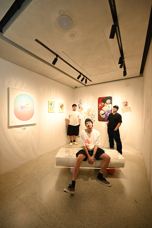 Join us in revealing the full art postbox from the works of three ...